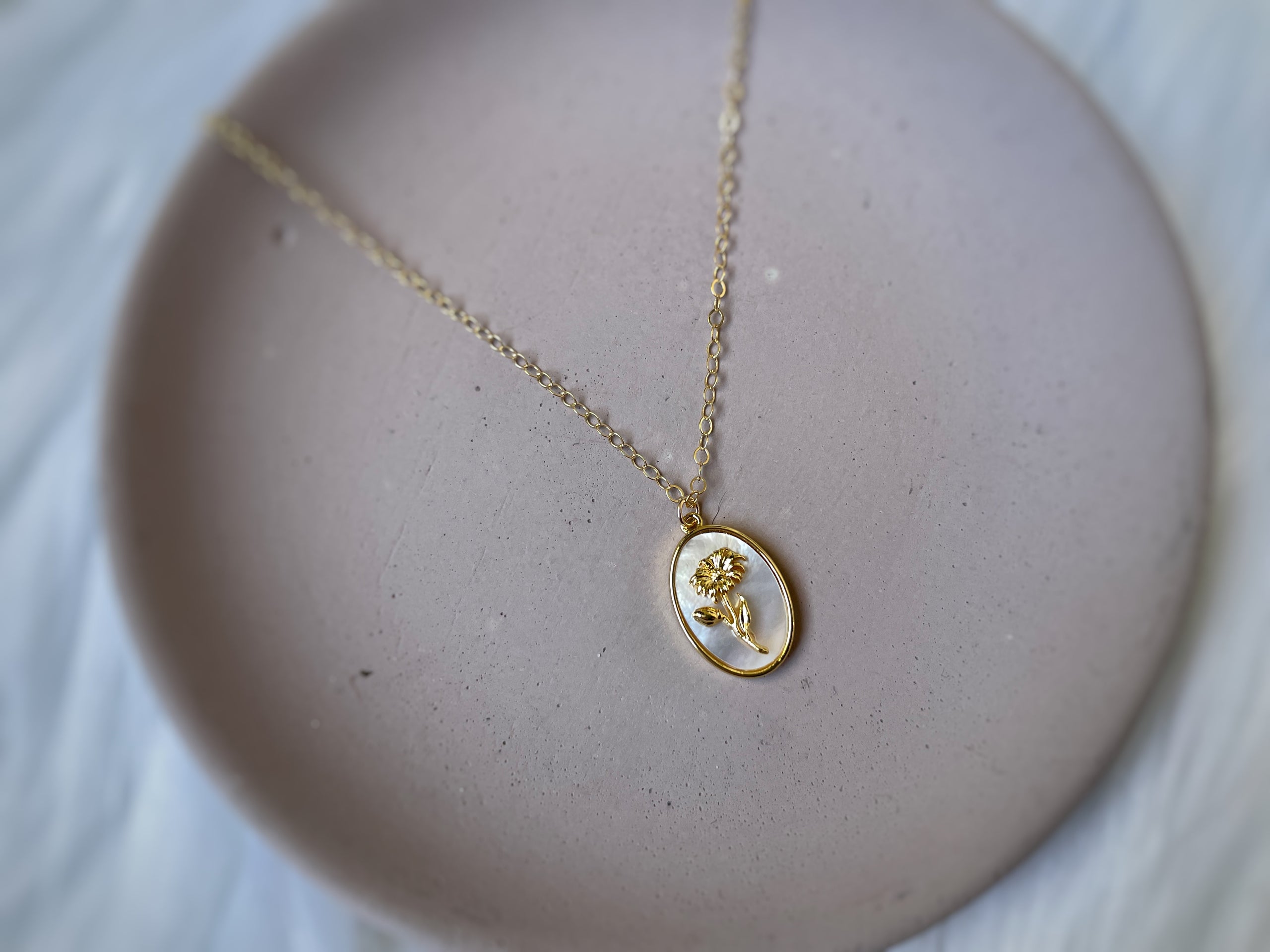 April Gold Birth Flower Necklace | Pressed